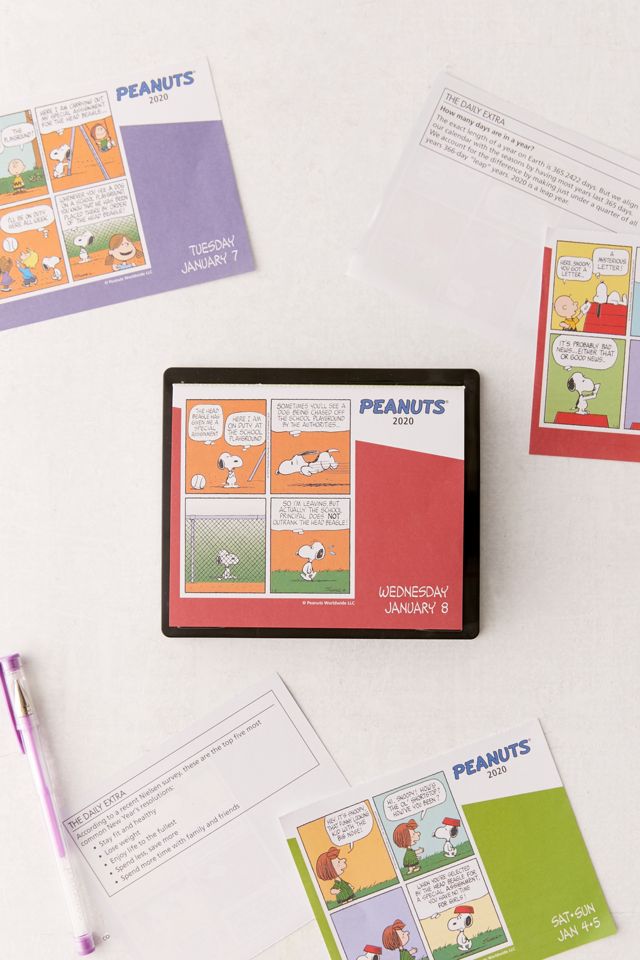 2020 Peanuts 365-Day Desk Calendar | Urban Outfitters