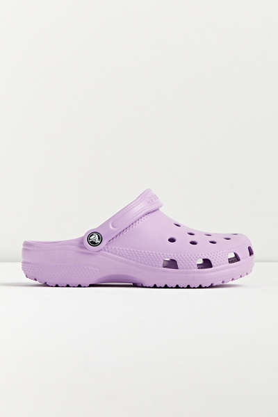 Crocs Classic Clog | Urban Outfitters