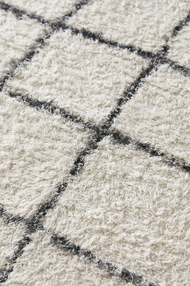Margaux Shag Rug | Urban Outfitters
