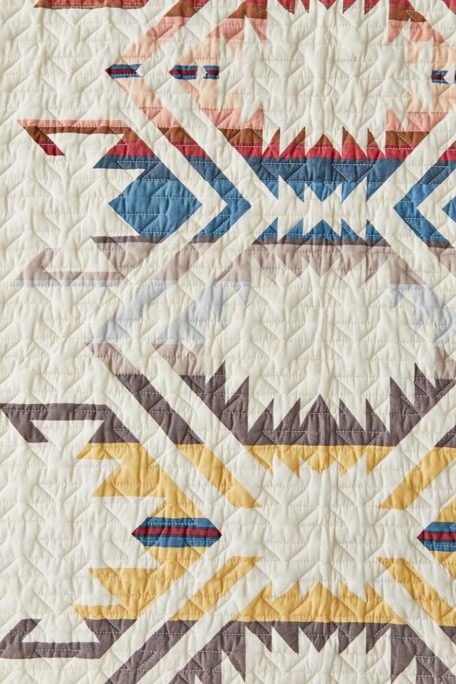 Pendleton White Sands Quilt Set | Urban Outfitters Canada