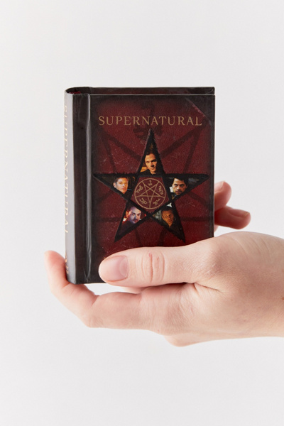 Supernatural: Mini Guide To Saving People and Hunting Things By Insight ...