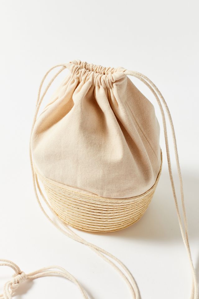 Artesano Santa Fe Straw Bucket Bag | Urban Outfitters