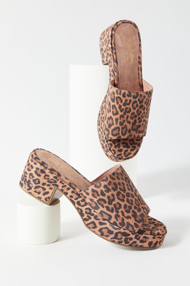 Seychelles One Of A Kind Leopard Platform Sandal | Urban Outfitters
