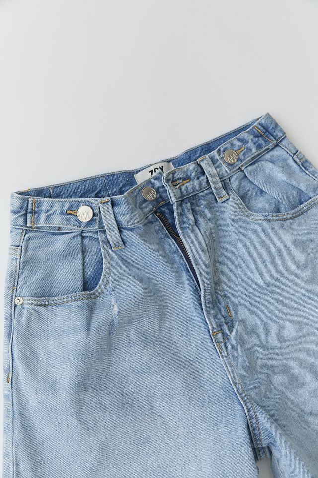 ZGY DENIM Baggy High-Waisted Short – Light Wash | Urban Outfitters