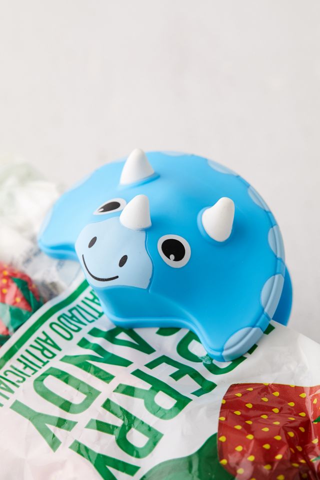 Kikkerland Design Talking Bag Clip | Urban Outfitters Canada