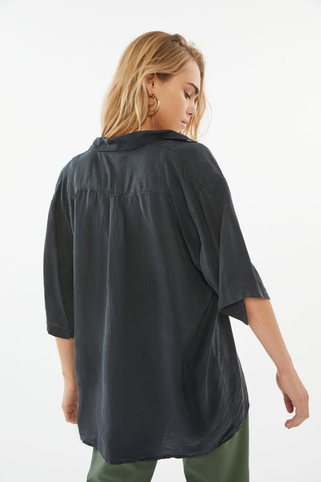 Urban Renewal Vintage Short Sleeve Silk Top | Urban Outfitters