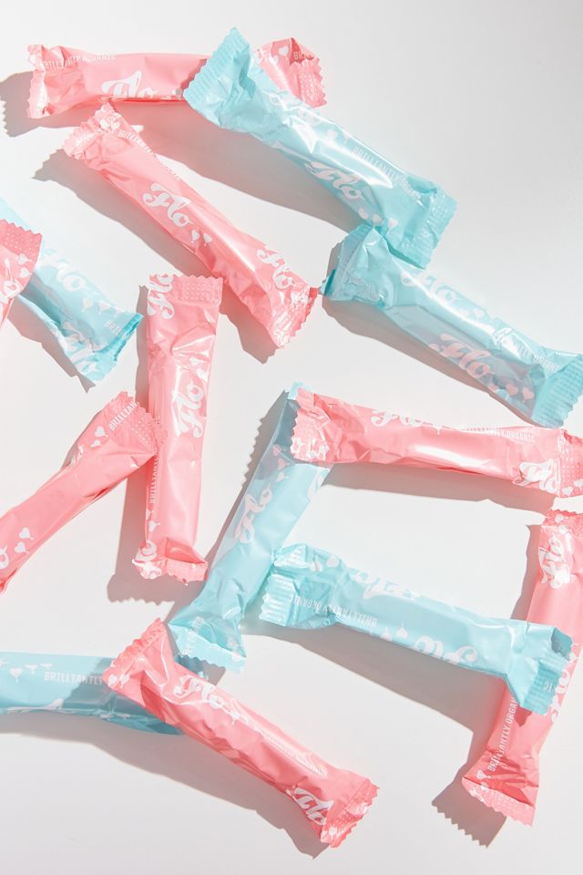 FLO Organic Eco-Applicator Tampons | Urban Outfitters
