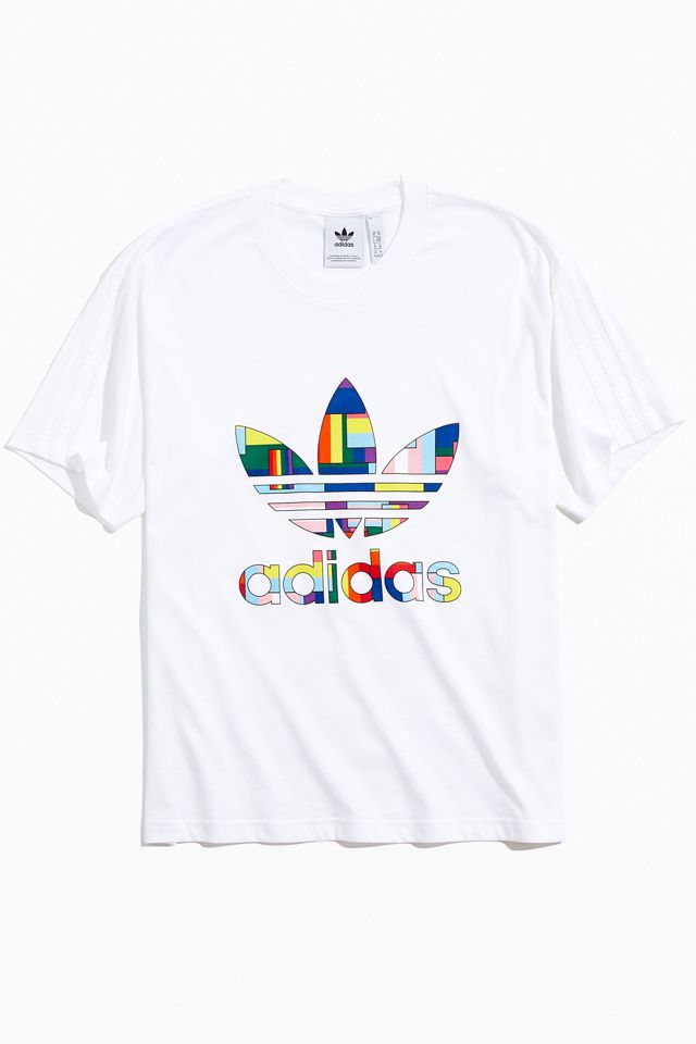 adidas Flag Fill Tee | Urban Outfitters