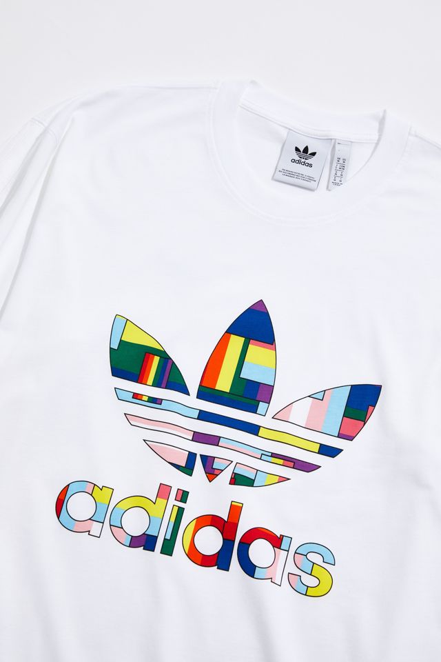 adidas Flag Fill Tee | Urban Outfitters