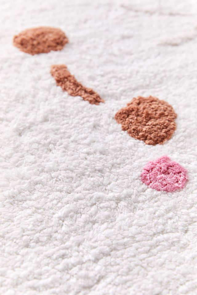 Smoko Dumpling Bath Mat | Urban Outfitters