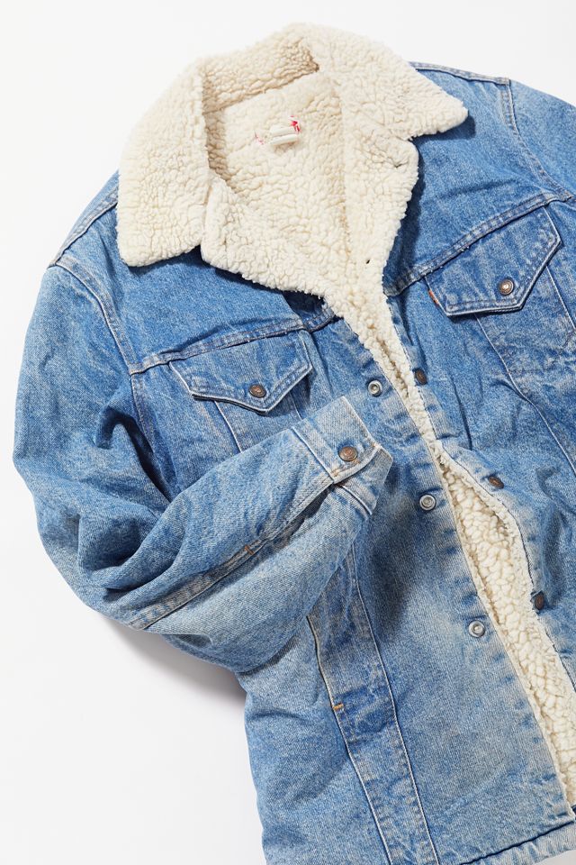 Vintage Levi’s Longline Sherpa Lined Denim Jacket | Urban Outfitters Canada