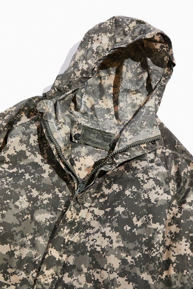 Vintage Heavy Duty Digital Camo Jacket | Urban Outfitters