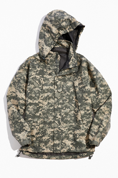 Vintage Heavy Duty Digital Camo Jacket | Urban Outfitters