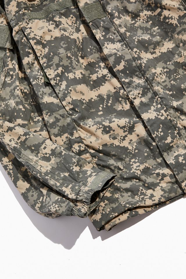 Vintage Heavy Duty Digital Camo Jacket | Urban Outfitters