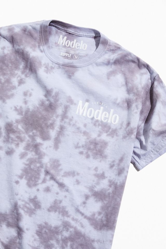 Modelo Graphic Tee | Urban Outfitters
