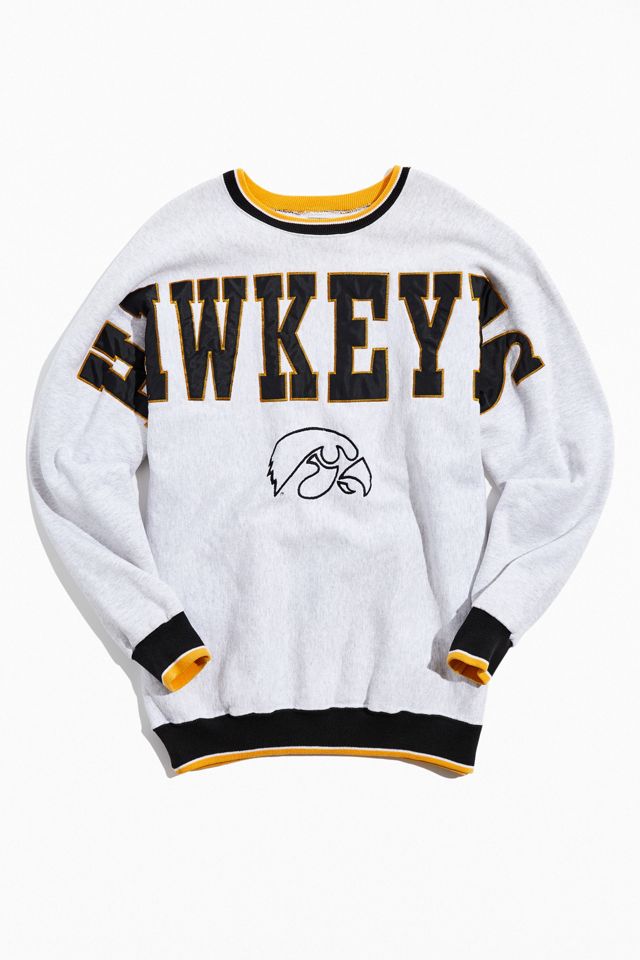 Vintage Hawkeyes Crew Neck Sweatshirt | Urban Outfitters