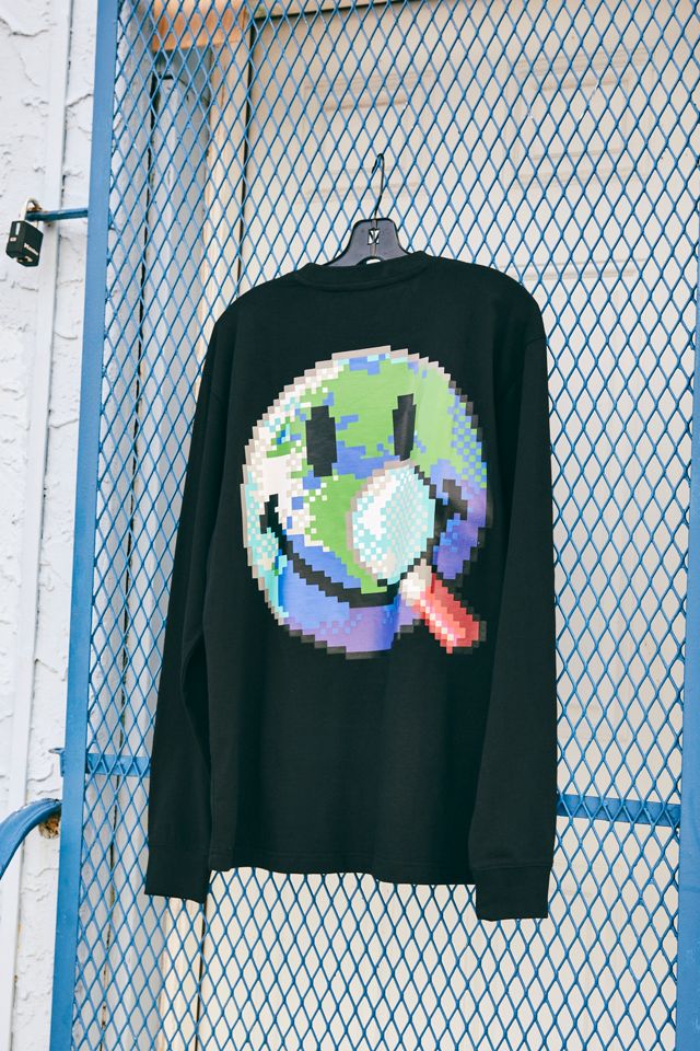 Chinatown Market X Smiley UO Exclusive Interweb Long Sleeve Tee | Urban ...
