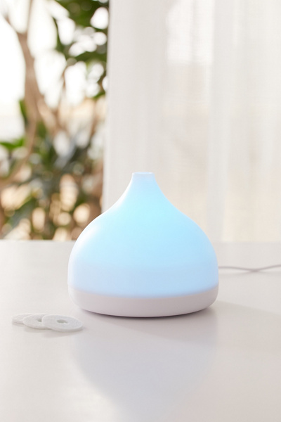 Mahli Mini Color-Changing Fan Diffuser | Urban Outfitters