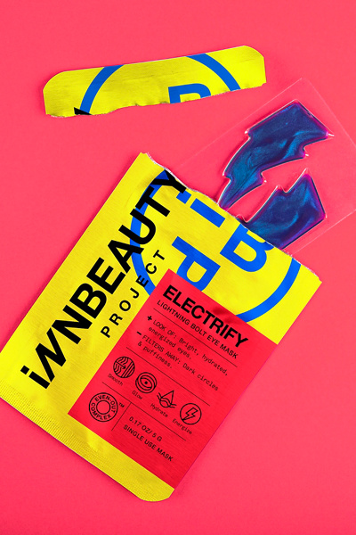 iNNBeauty Project™ Electrify Lightning Bolt Eye Mask | Urban Outfitters
