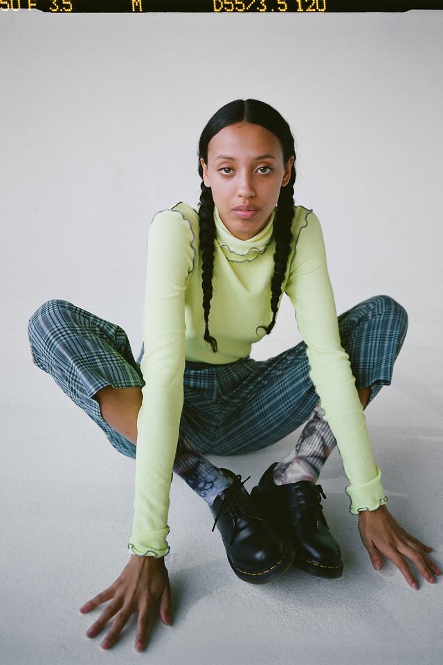 NEUL Dolce Vita Lettuce Edge Turtleneck Top | Urban Outfitters