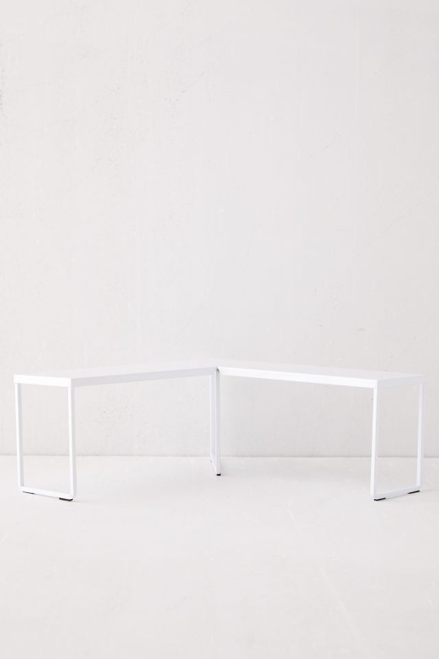 Franklin Corner Riser Shelf | Urban Outfitters