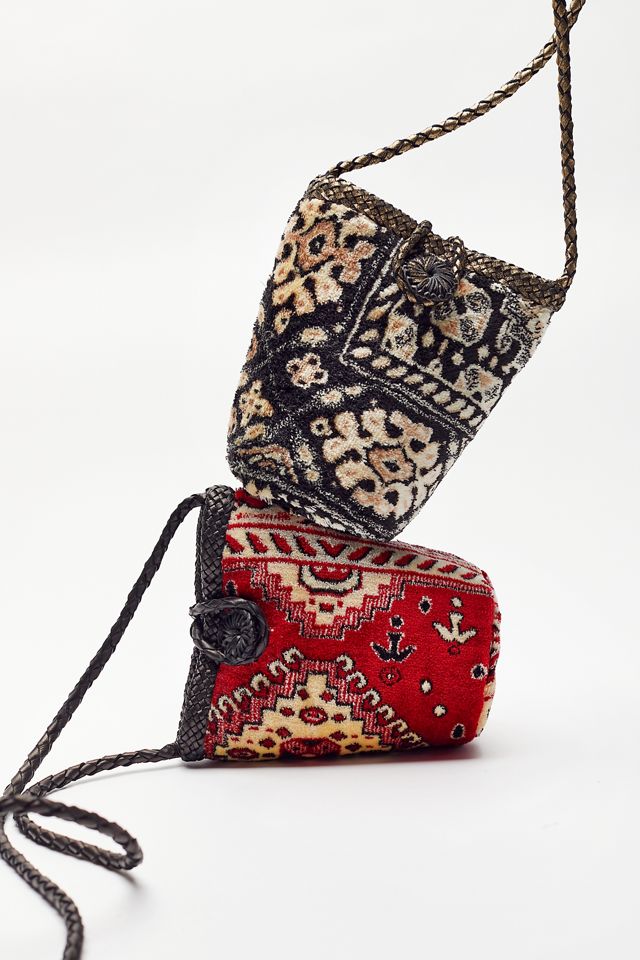 En Shalla Carpet Bucket Bag | Urban Outfitters Canada