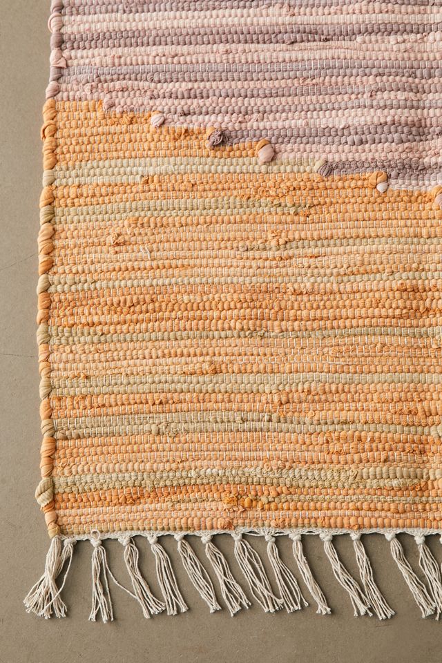Isla Rag Rug | Urban Outfitters