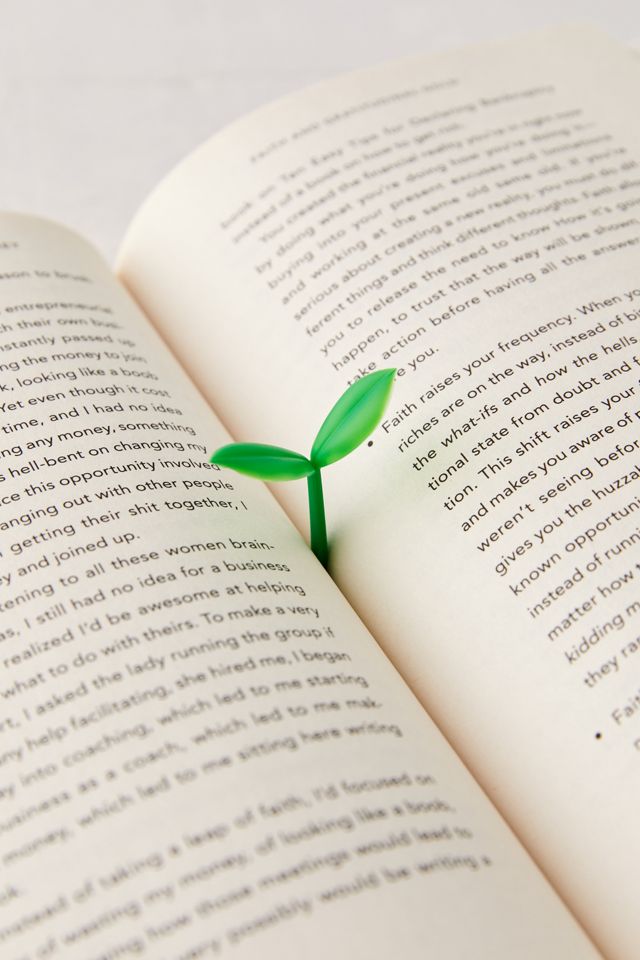 Fred Sprout Bookmark Set | Urban Outfitters Canada