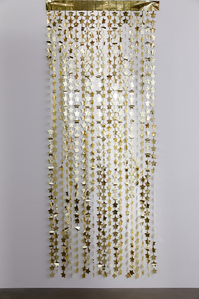 Ginger Ray Star Party Backdrop | Urban Outfitters