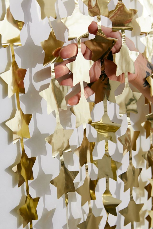 Ginger Ray Star Party Backdrop | Urban Outfitters