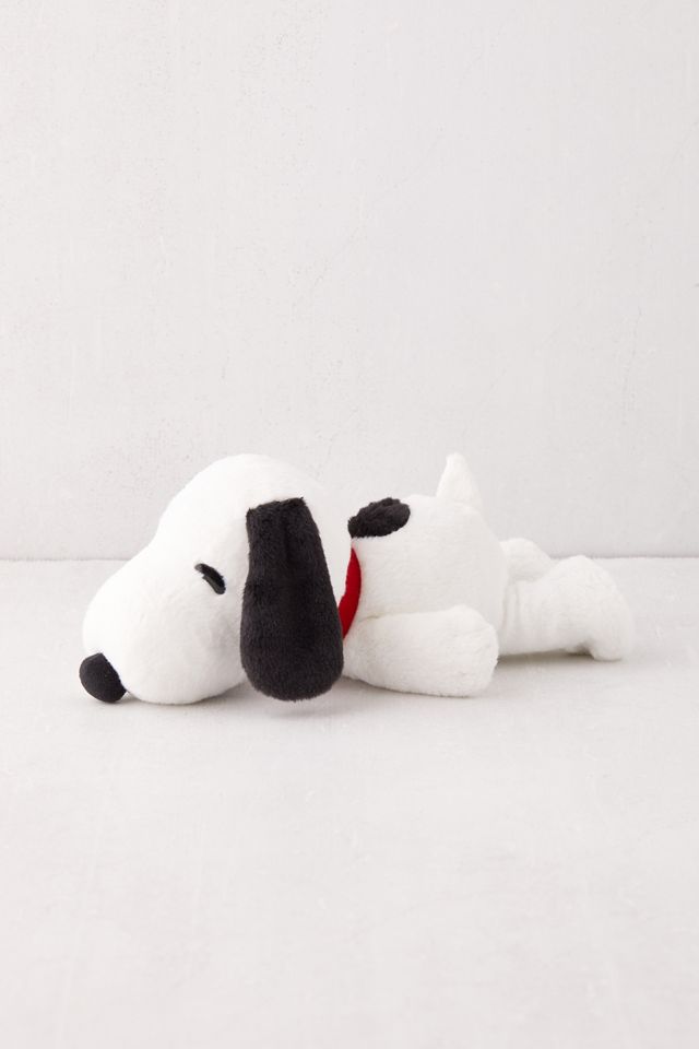 Smoko Snoopy Toasty Heatable Plushie | Urban Outfitters
