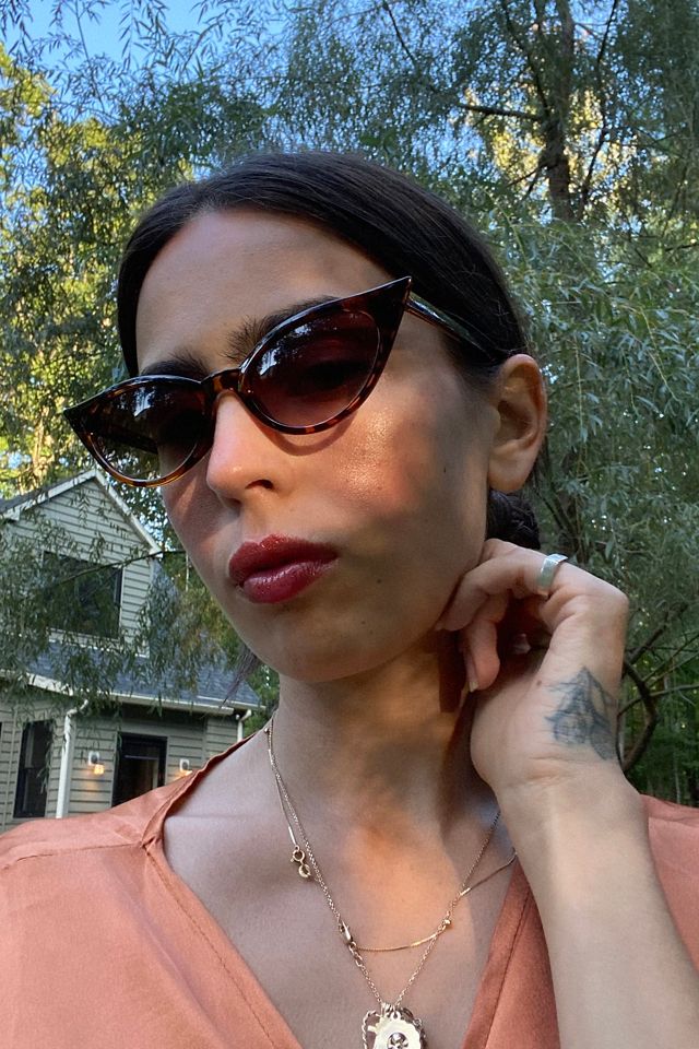 Georgina Cat-Eye Sunglasses | Urban Outfitters Canada
