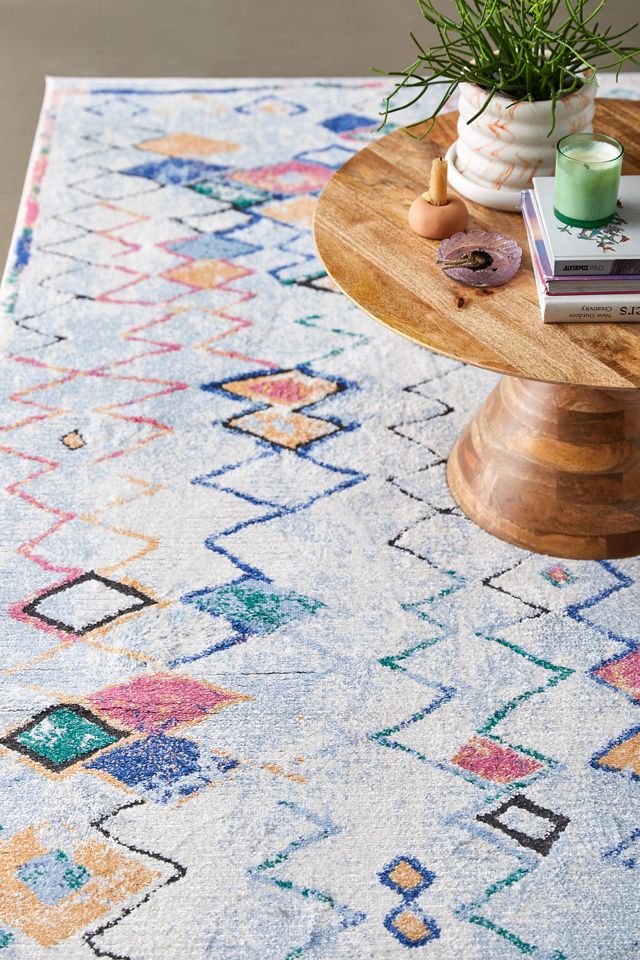 Diamond Tufted Rug | Urban Outfitters