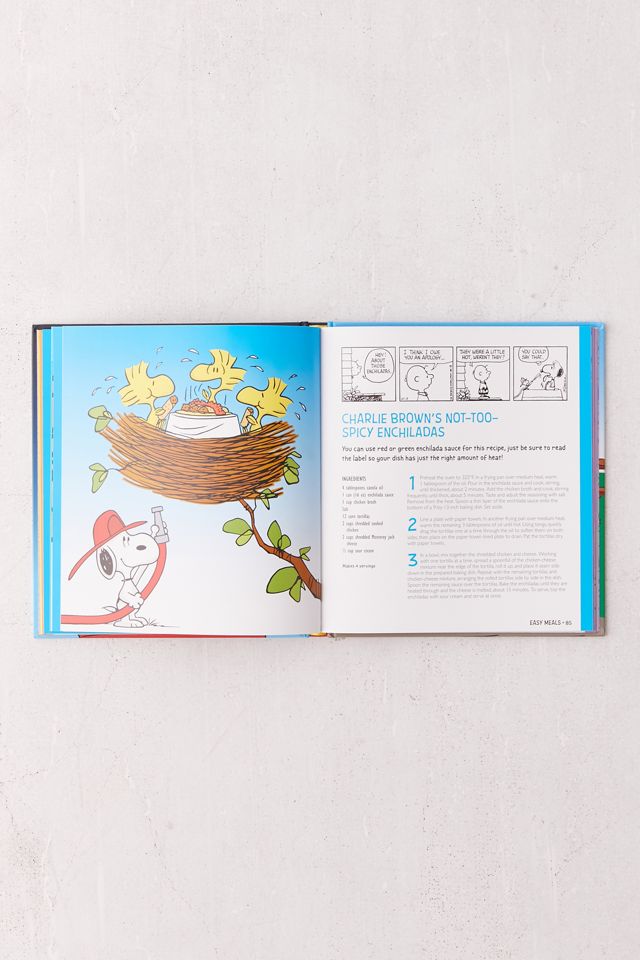 The Peanuts Family Cookbook: Delicious Dishes for Kids to Make with ...