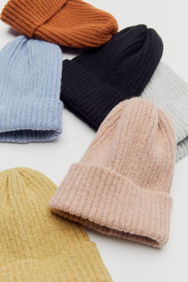 Simple Ribbed Knit Beanie | Urban Outfitters