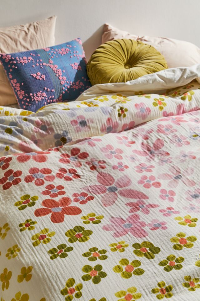 Molly Floral Duvet Cover | Urban Outfitters Canada