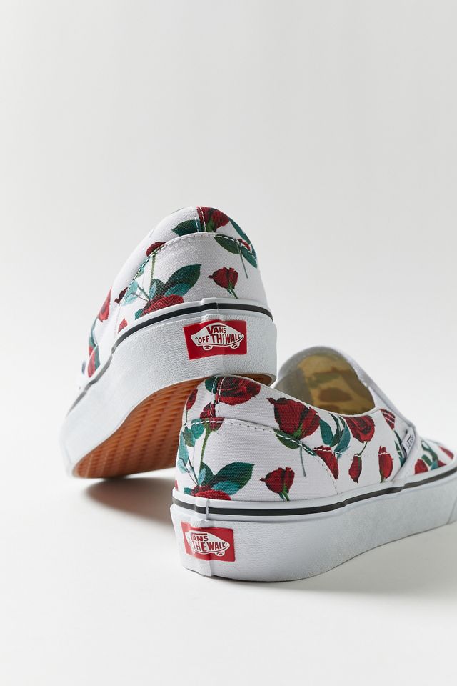 Vans Red Roses Slip-On Sneaker | Urban Outfitters