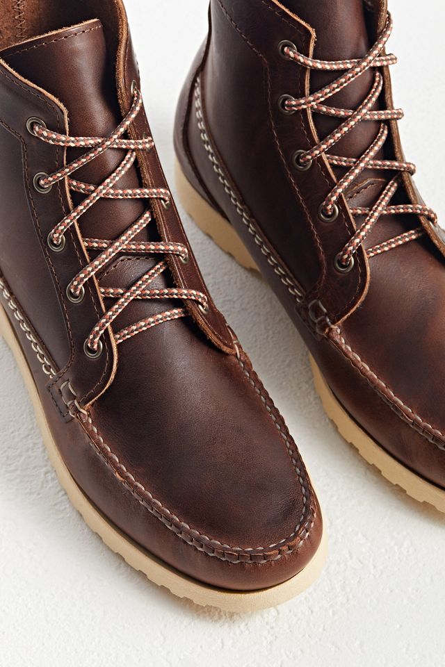 Quoddy Rugged Lug Boot | Urban Outfitters