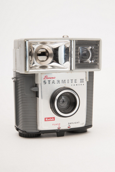 Acme Camera Co. Vintage Kodak Brownie Starmite II Film Camera | Urban ...