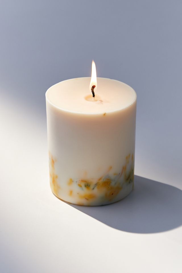 The MUNIO Marigold Candle | Urban Outfitters