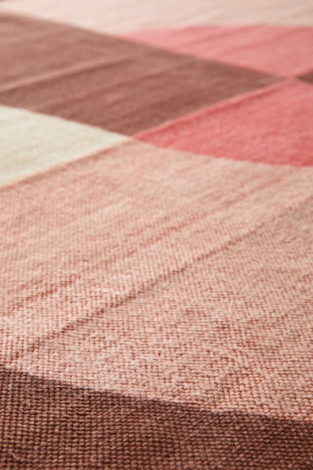 Ruth Modern Brushed Rug | Urban Outfitters