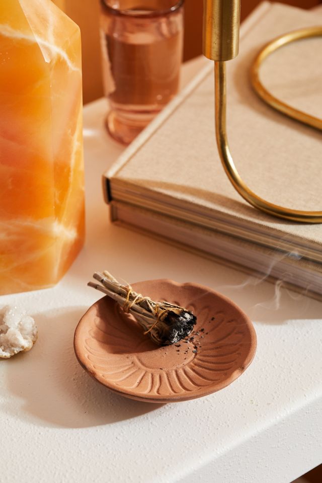 Mariella Flower Ashtray | Urban Outfitters Canada