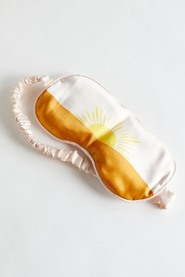 UO Satin Weighted Aromatherapy Eye Mask | Urban Outfitters