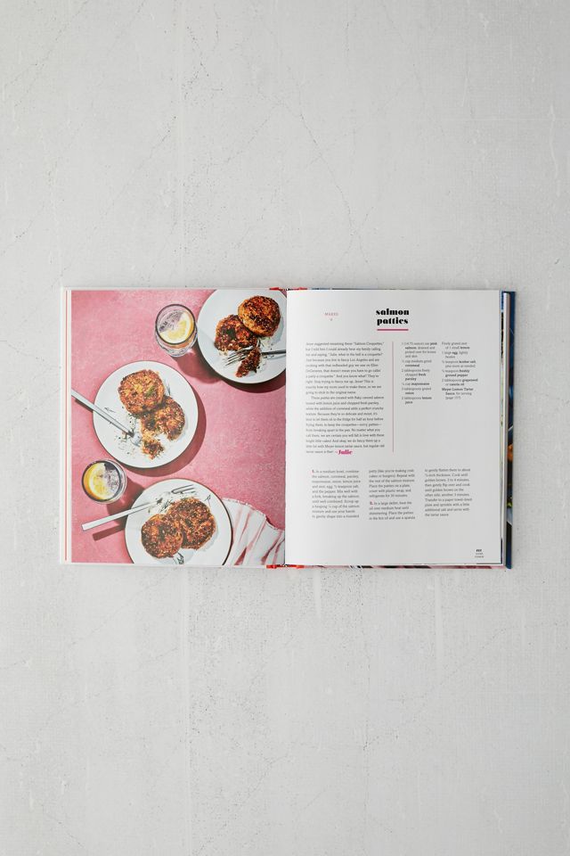 Food Between Friends: A Cookbook By Jesse Tyler Ferguson & Julie Tanous ...