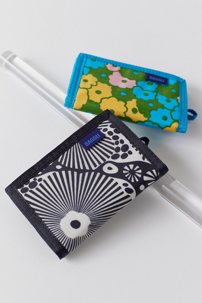 BAGGU Nylon Wallet | Urban Outfitters