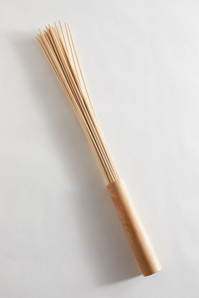 Hayo’u Method Body Tapper Bamboo Massage Tool | Urban Outfitters