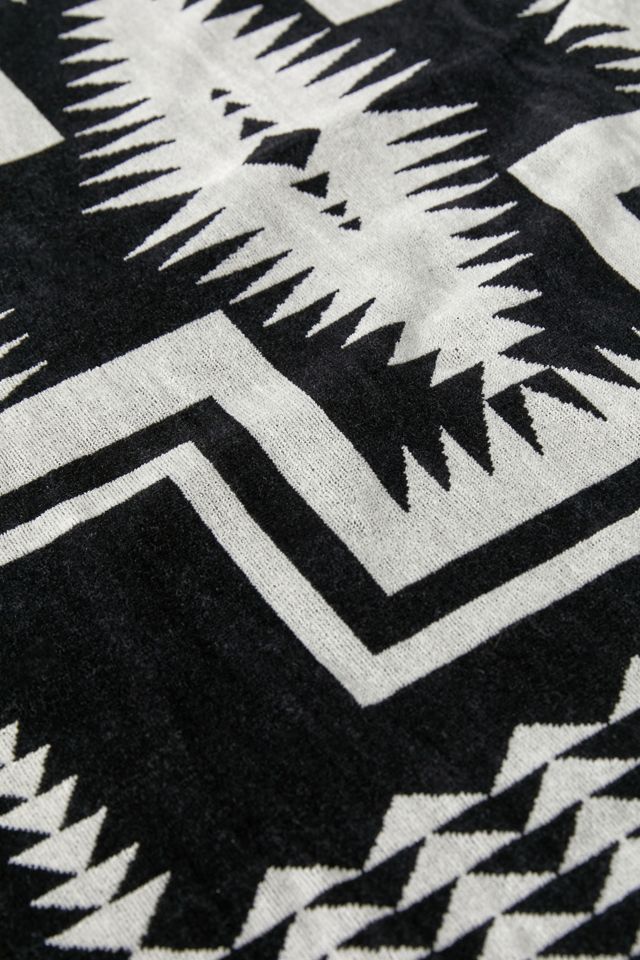 Pendleton Harding Beach Towel | Urban Outfitters