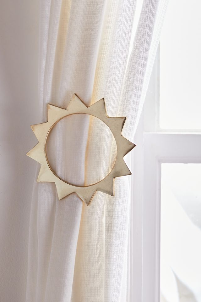 Sun Curtain Barrette | Urban Outfitters