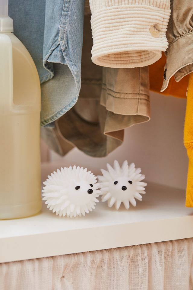 Kikkerland Design Hedgehog Dryer Buddy Set | Urban Outfitters