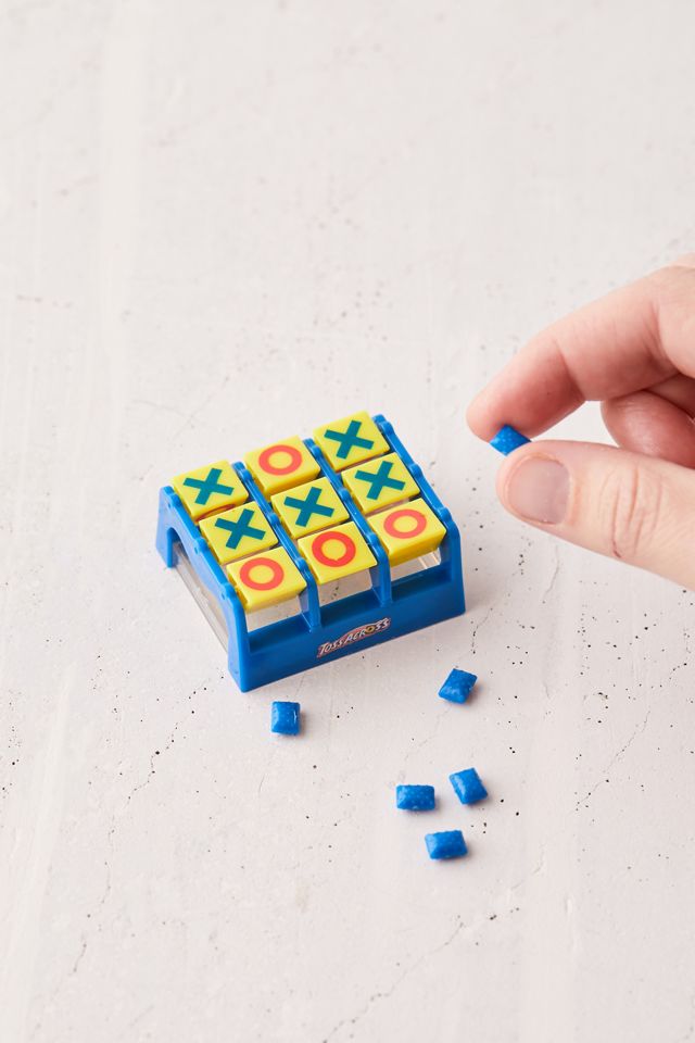 World’s Smallest Toss Across Game | Urban Outfitters Canada